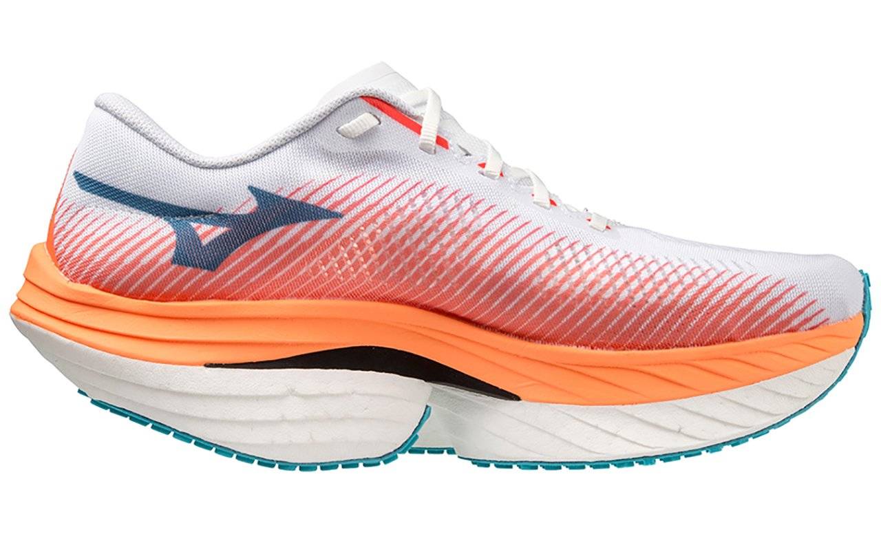 Mizuno Wave Rebellion Pro - Runner Magazine